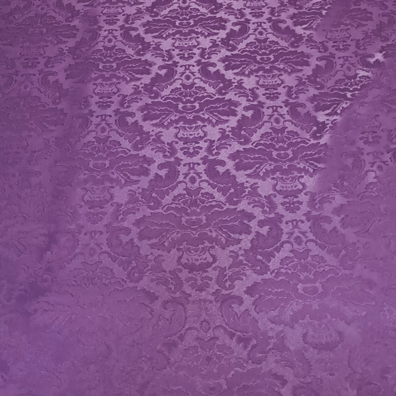 Tela Damasco morado, comprar tejidos brocados